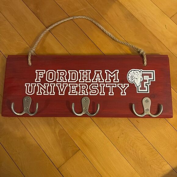Wall Decor | Wood Fordham Sign Rack | Poshmark